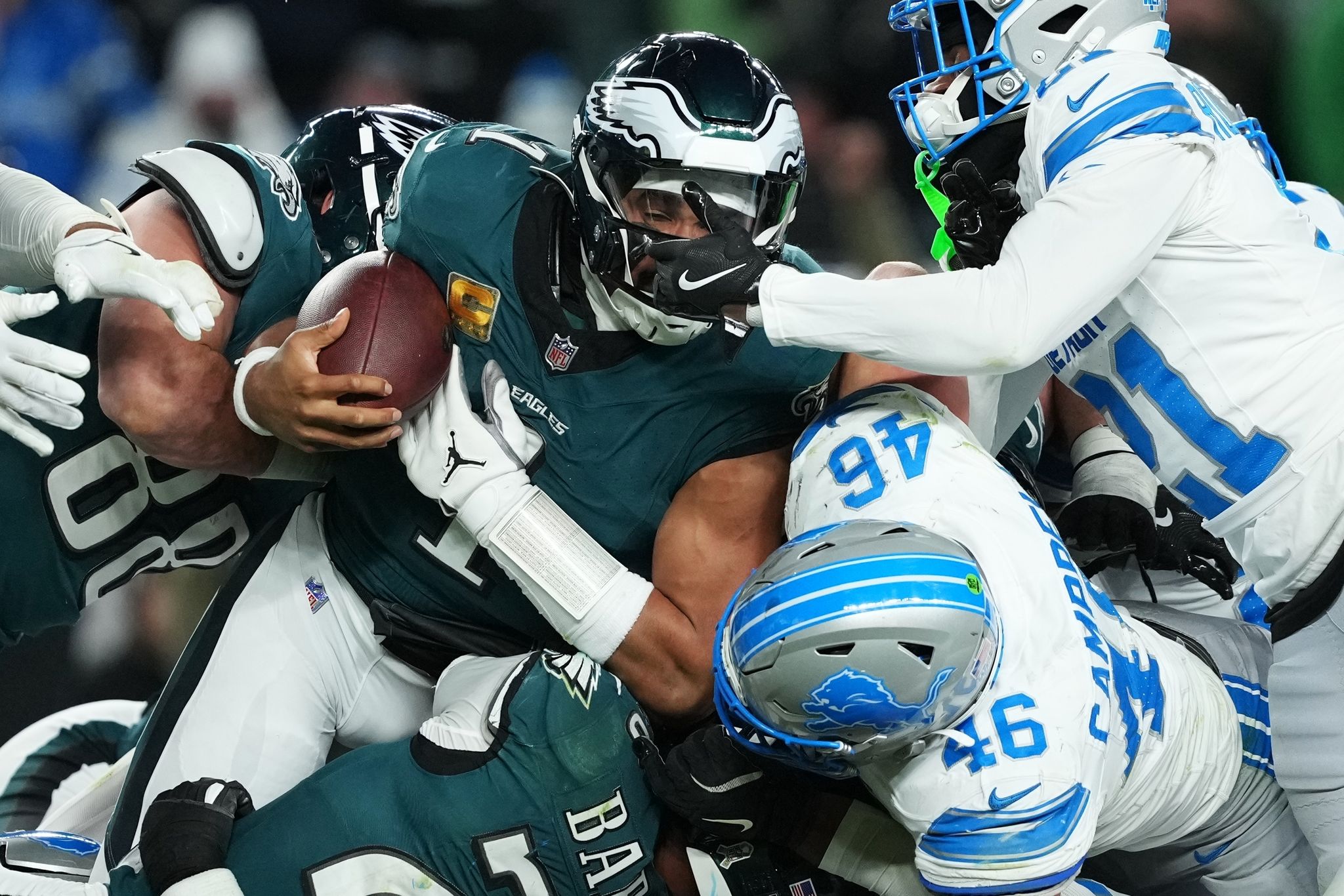 Jalen Hurts' lone touchdown leads Eagles to 16-9 victory over Lions in ...