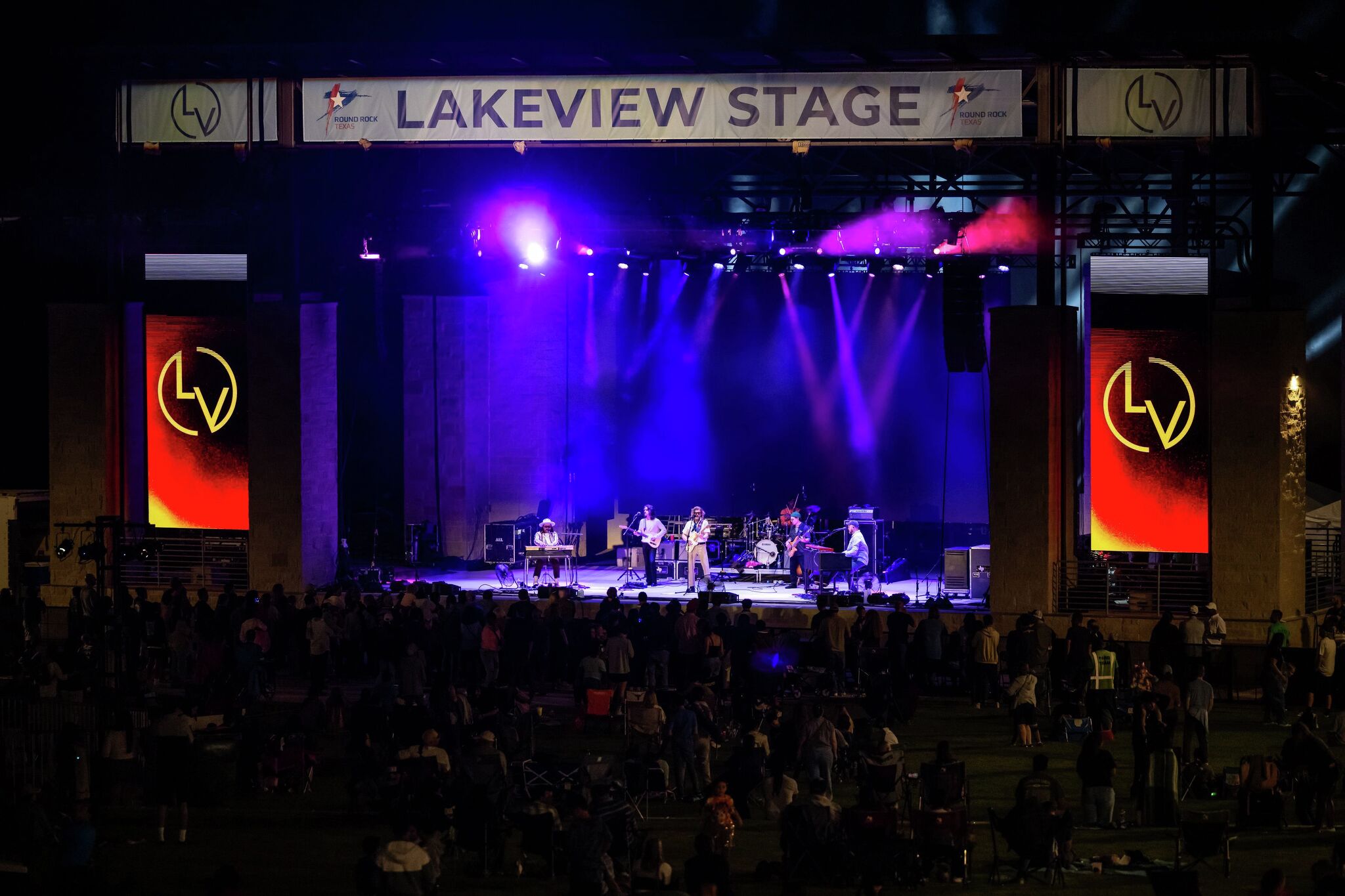Round Rock opens new Lakeview Stage with concert, fireworks