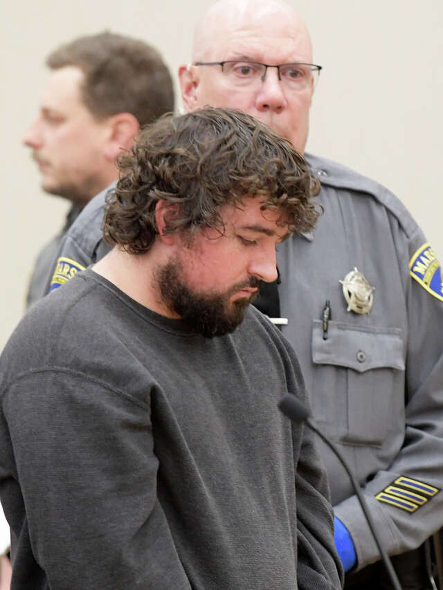 Man accused of killing Farmington dad had prior incident at home: Cops