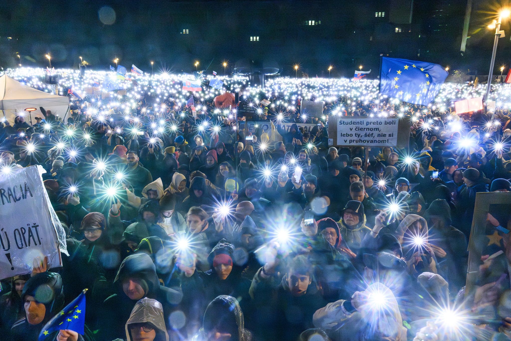 Slovaks protest populist leader Fico on anniversary of Velvet Revolution