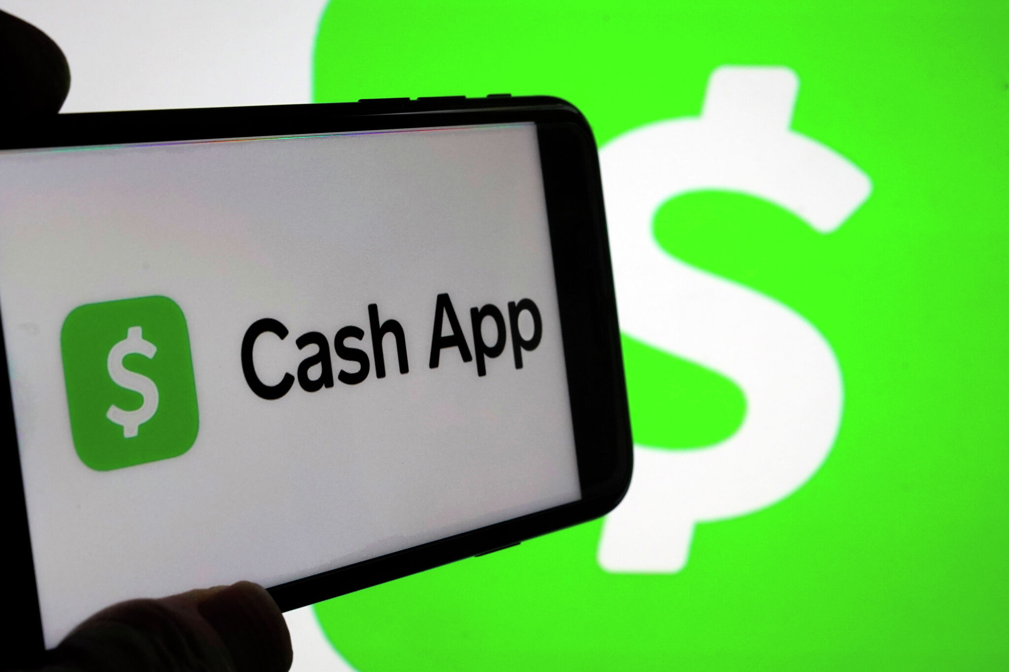 DeSimone scores go-ahead goal in 3rd and Mammoth beat slumping Rangers 3-2 to stop 4-game skid