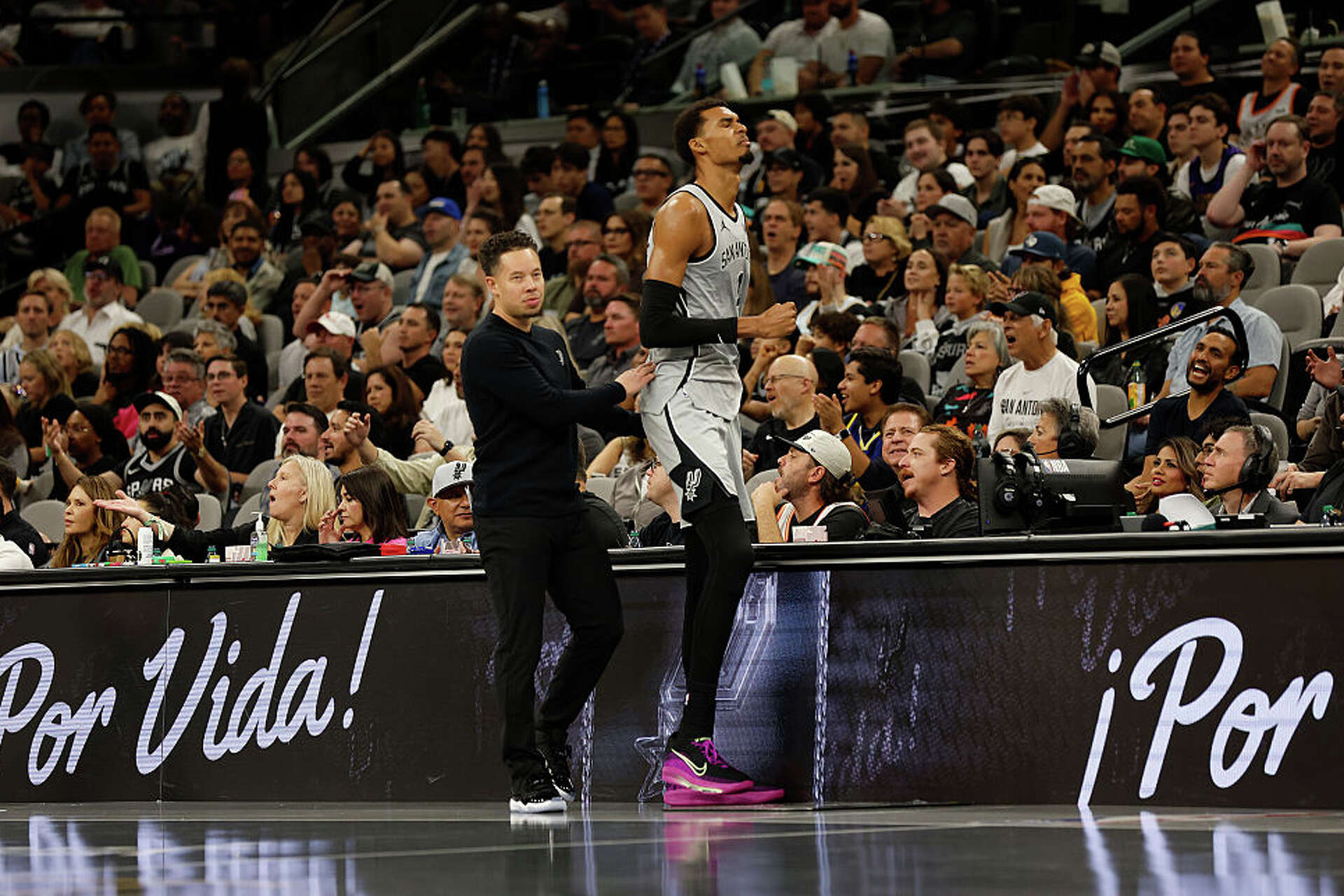 San Antonio Spurs fans crash out after Wemby injury news
