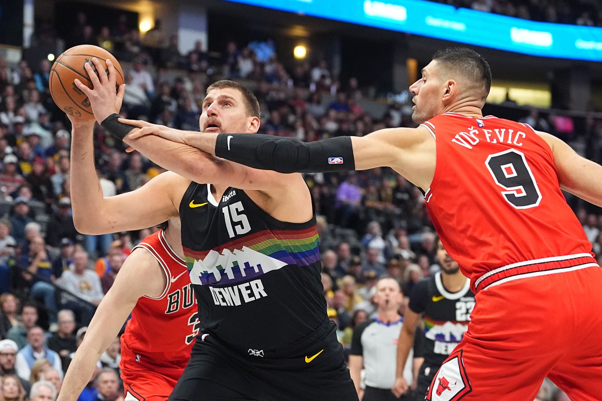Huerter, Vucevic hit big 3-pointers down the stretch as Bulls hold off Nuggets 130-127