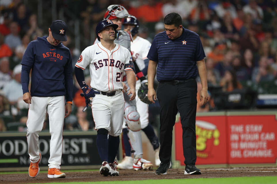 Astros hope Jose Altuve fluid removal can heal right right foot