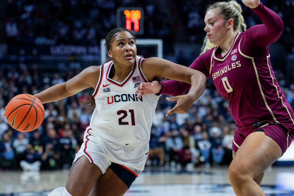Why UConn sophomore Sarah Strong is better this season