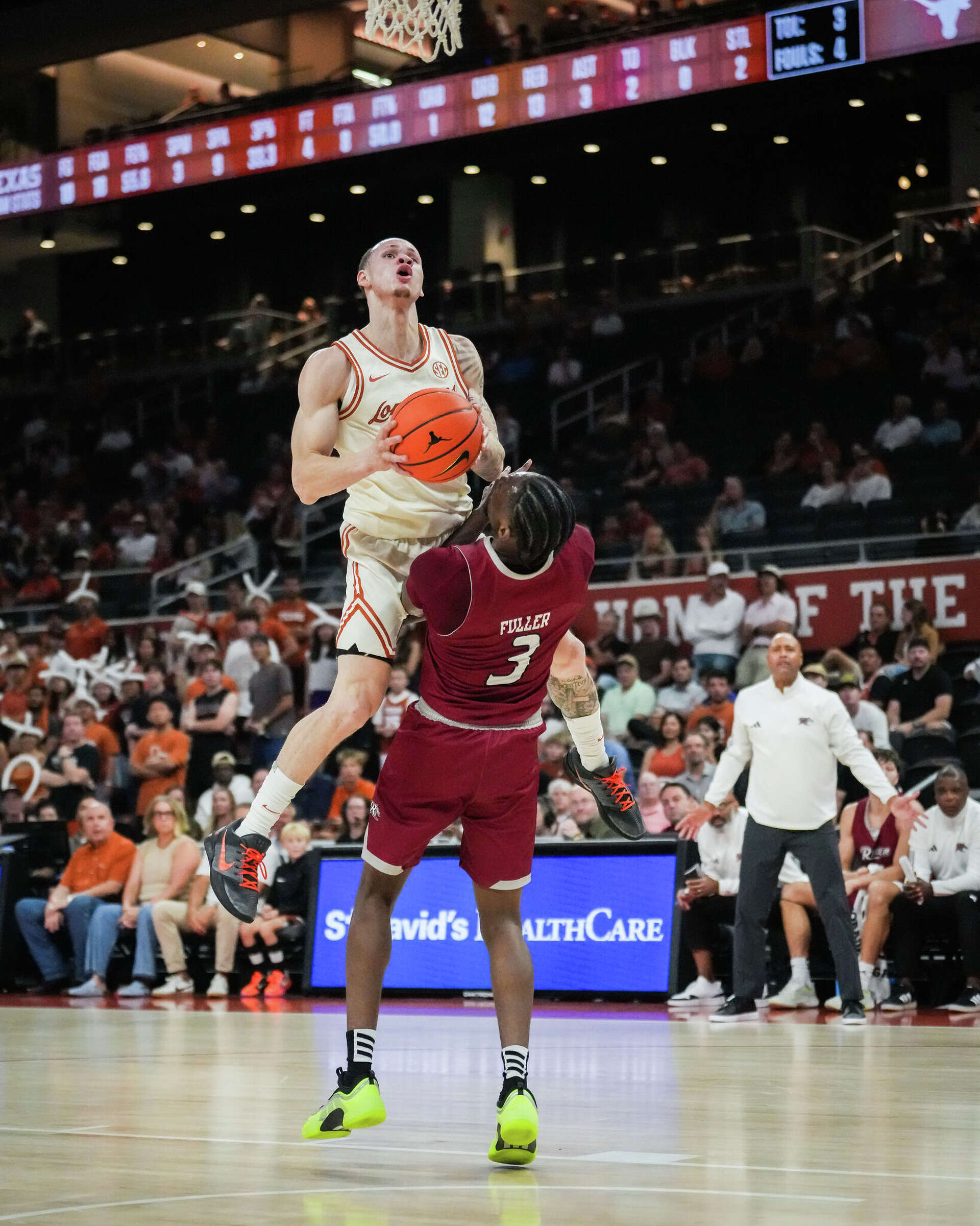 Texas basketball vs Rider game score: Longhorns win again Tuesday