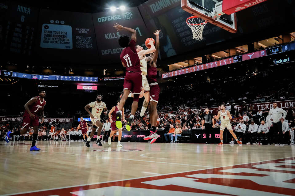 Texas basketball vs Rider game score: Longhorns win again Tuesday