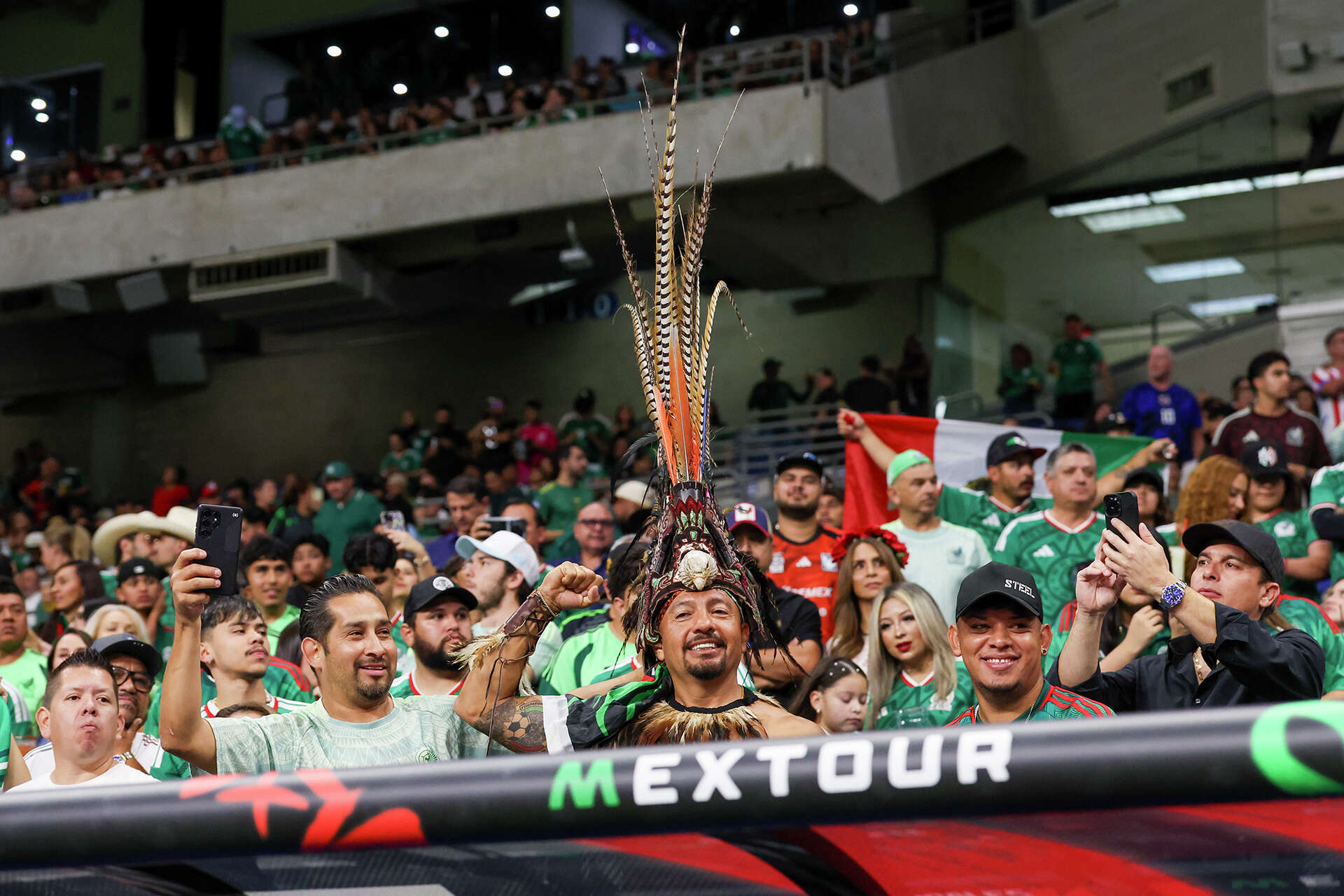Mexico continues slump with loss to Paraguay at the Alamodome