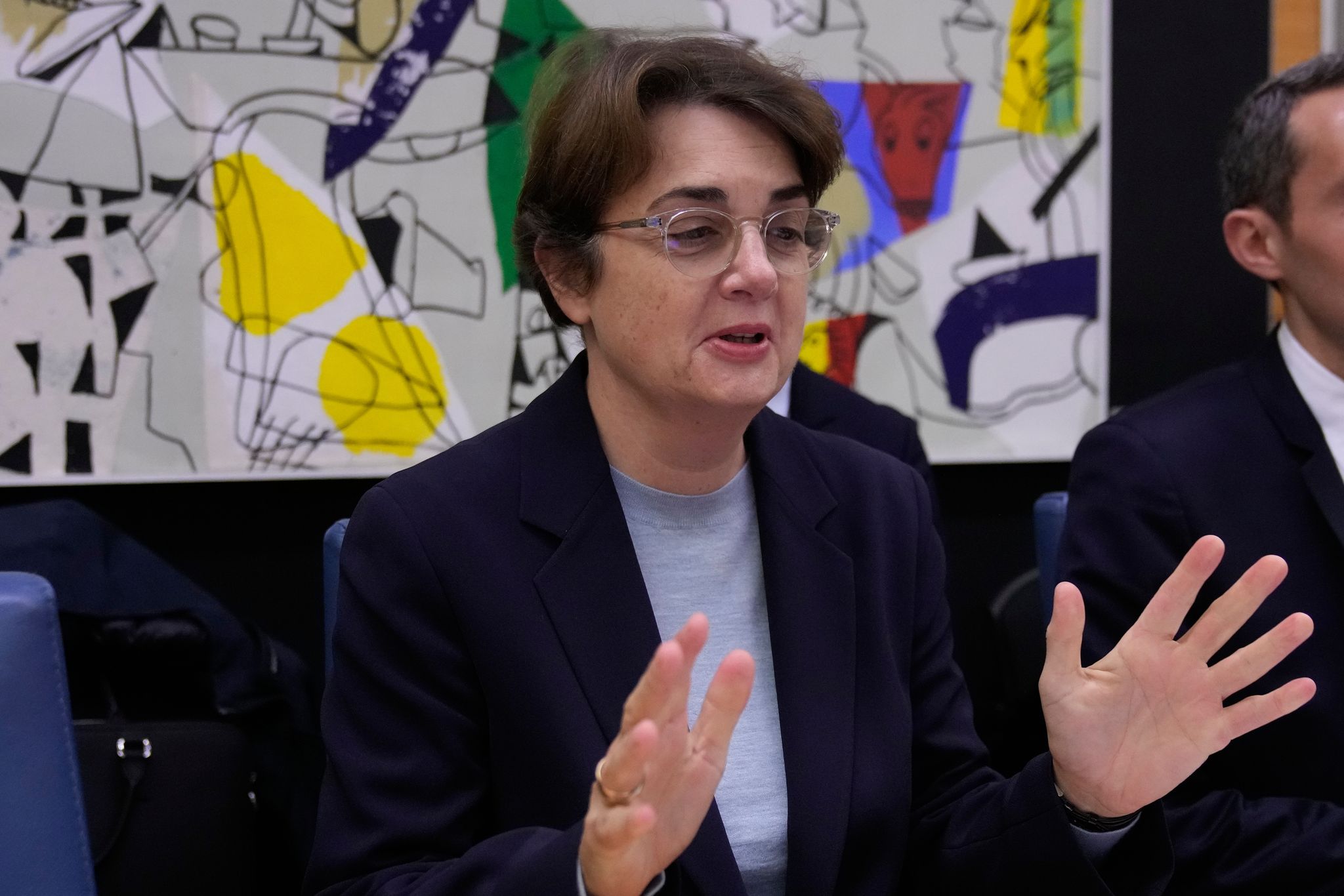 Louvre boosts security with 100 cameras and other measures after crown ...