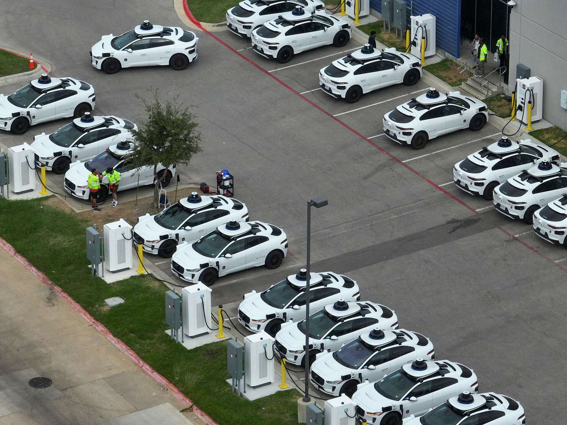 Waymo drives 6.3M autonomous miles in Austin since March