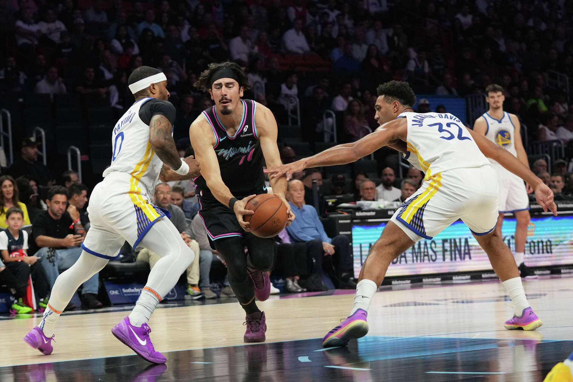 Warriors’ subs put up a fight, but falter in Miami to end road trip