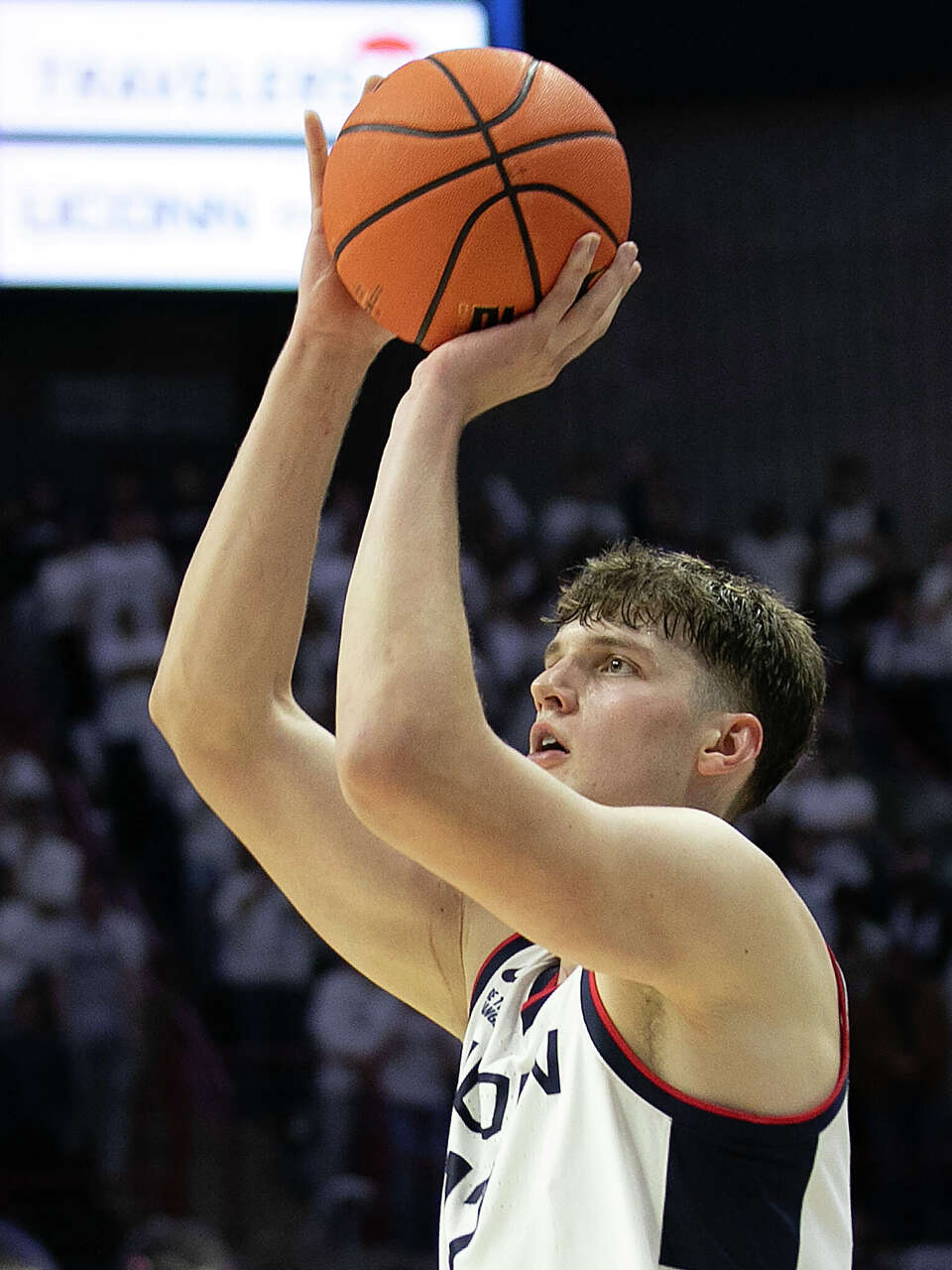 UConn freshman Eric Reibe impresses in loss to Arizona