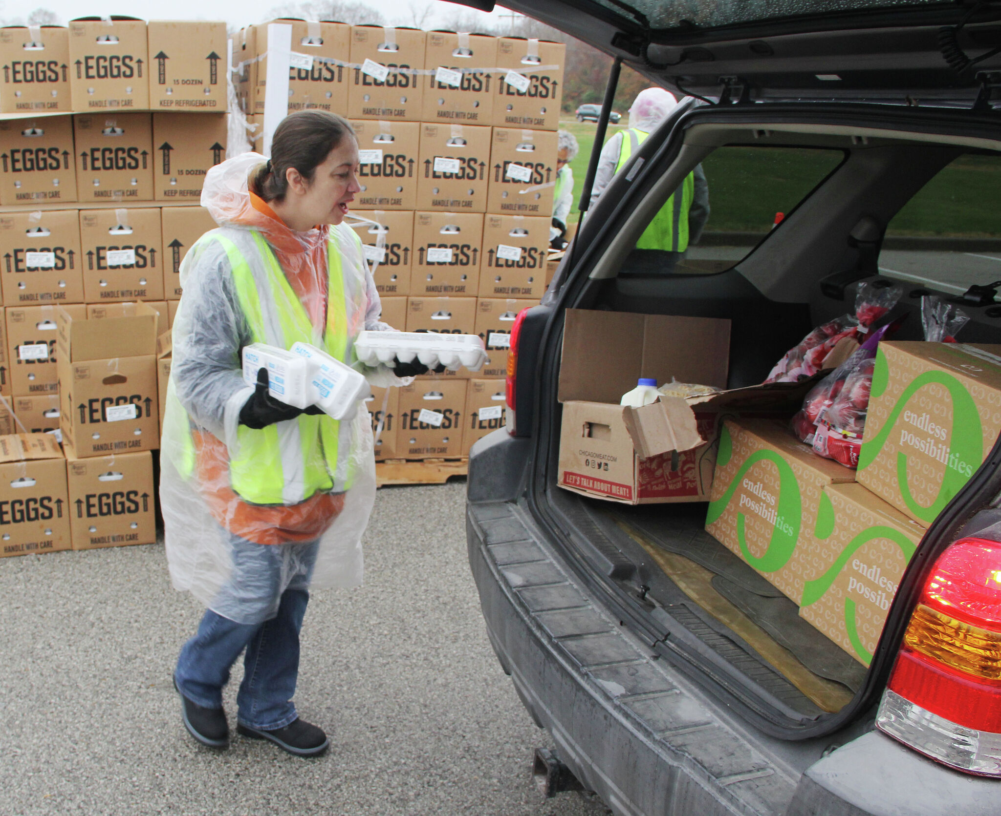 Food give-away at SIUE helps 3,000 families