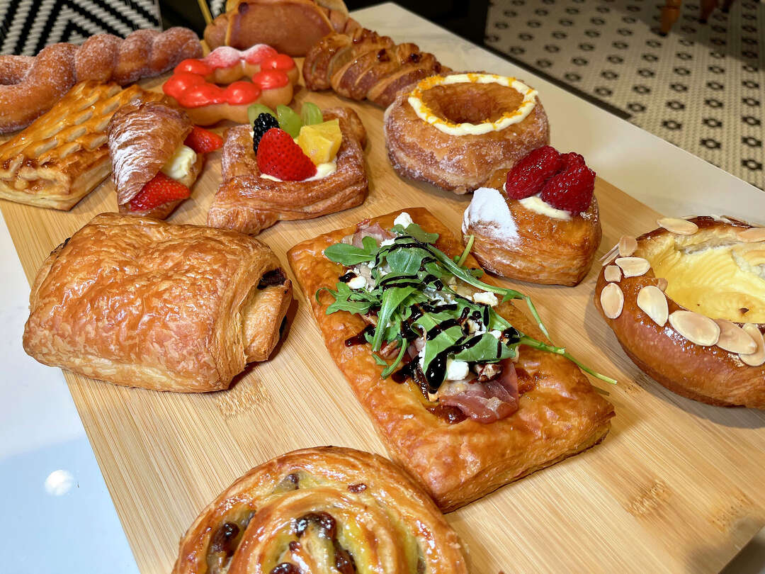 Paris Baguette opens first San Antonio bakery