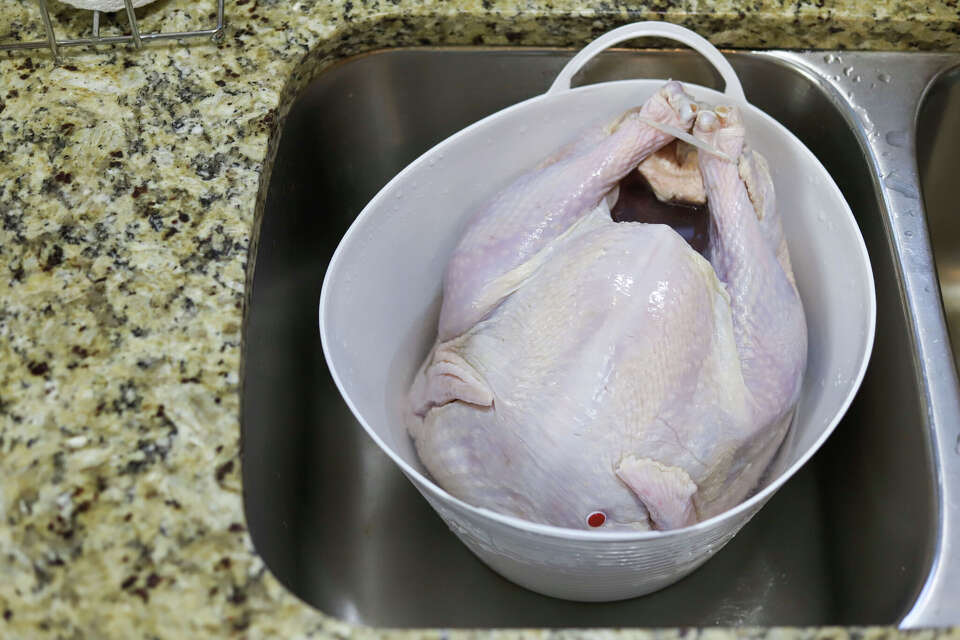Turkey thawing guide: Using the fridge, cold water or microwave method
