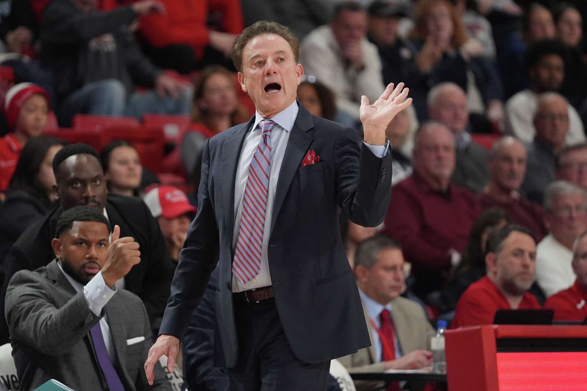 Bryce Hopkins scores 20 as No. 14 St. John's routs Bucknell 97-49