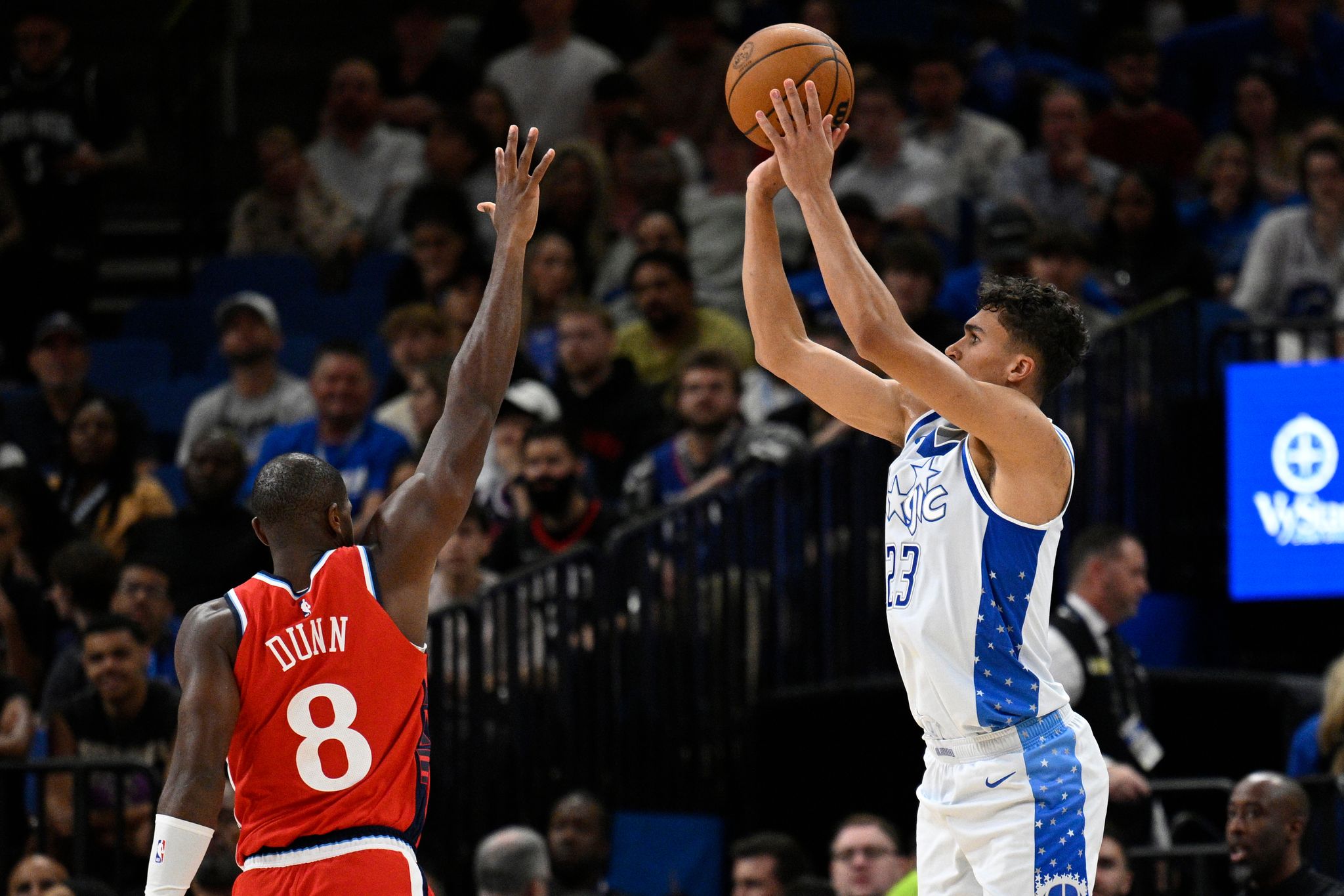 Suggs scores season-high 23 points as Magic roll to 129-101 win over Clippers