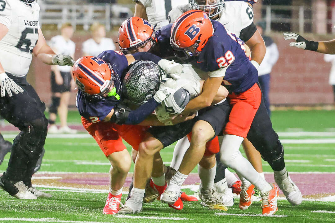 Weather, miscues sink Brandeis football in loss to Vandegrift