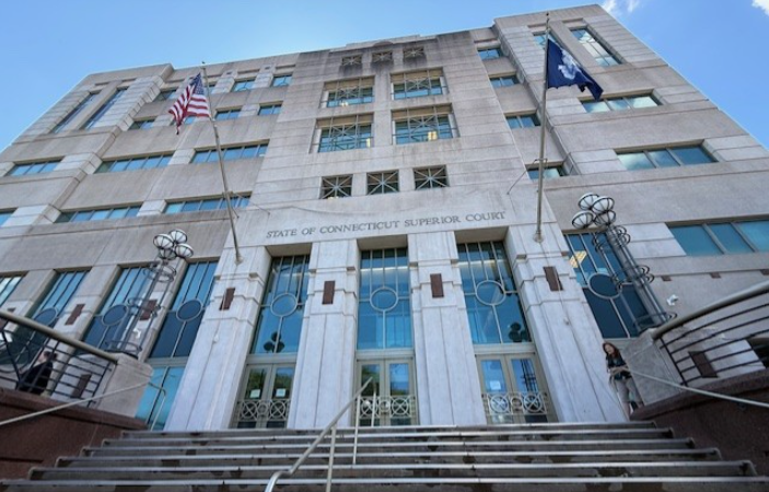 CT court workers get 2.5% raise, step hike through arbitration