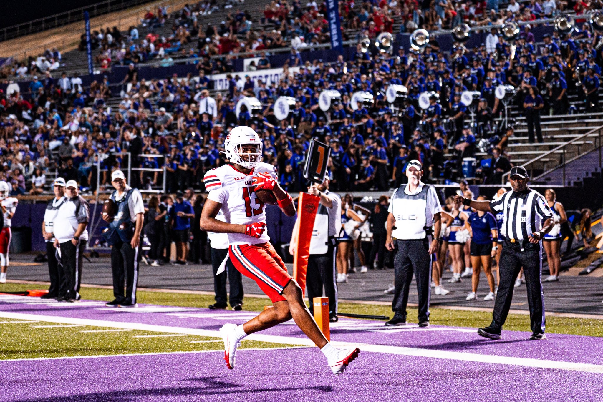 Lamar looks to earn FCS playoff spot in rivalry game against McNeese