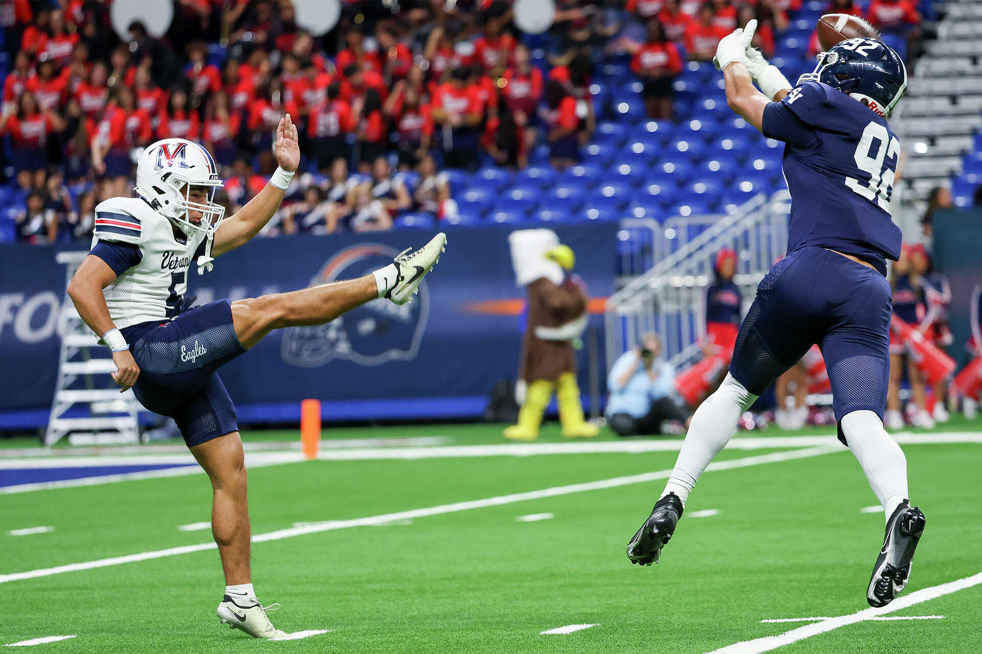 Smithson Valley football blanks CC Veterans Memorial in playoffs