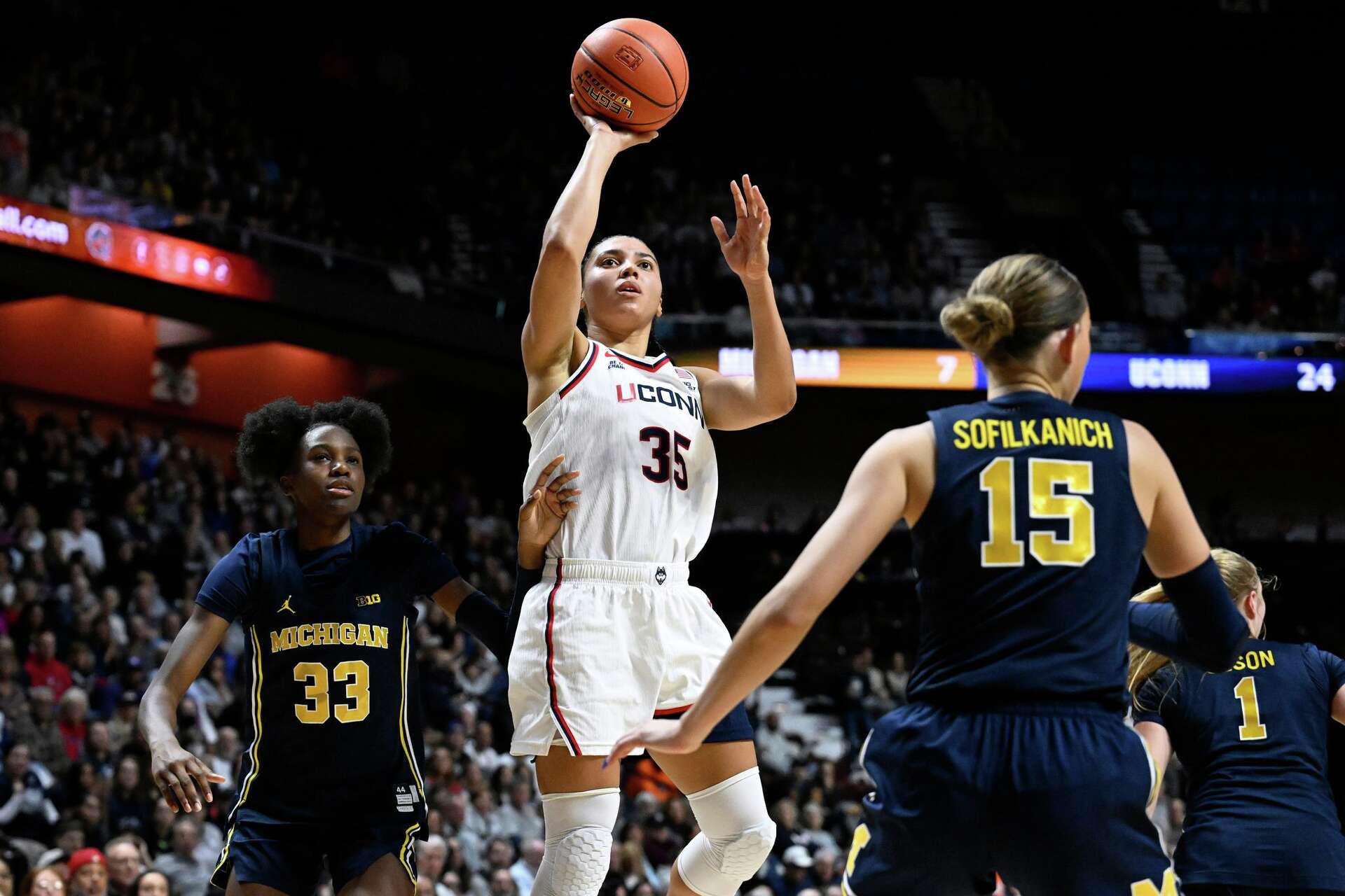 Azzi Fudd and Syla Swords' epic shooting display ends with UConn coming ...