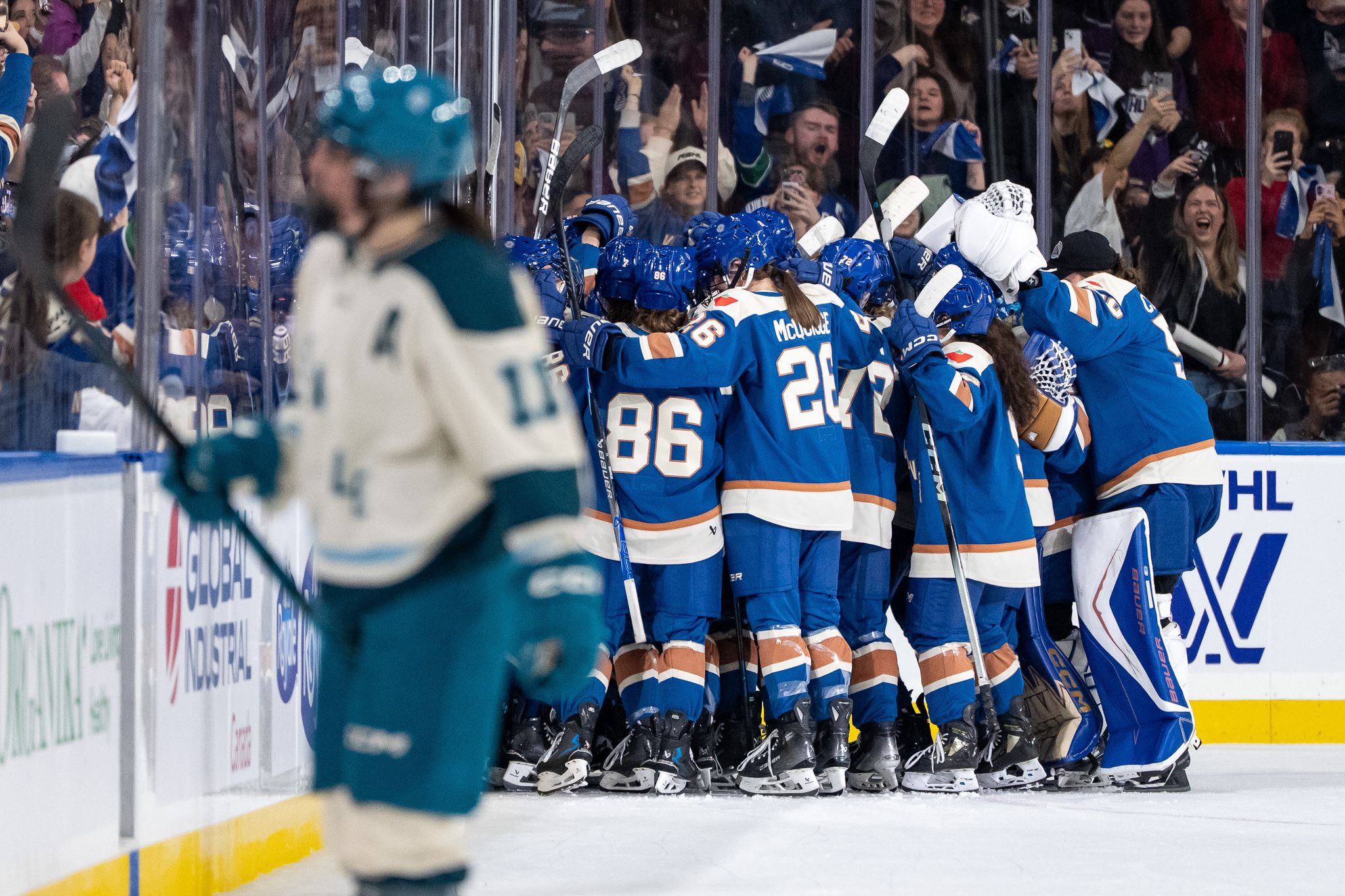 Expansion Goldeneyes begin inaugural season with 4-3 OT win over Torrent