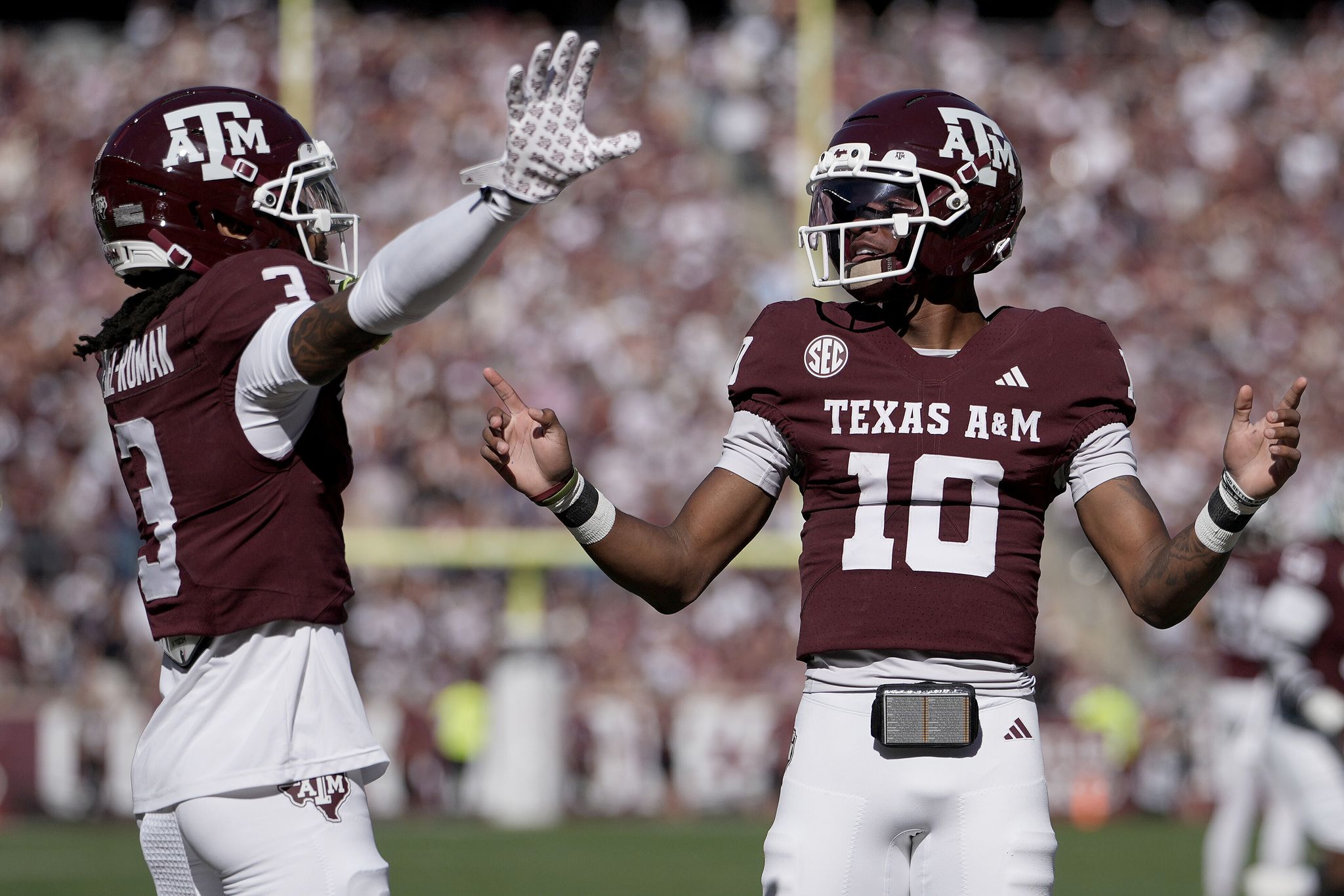 Reed's 3 TD passes in 1st quarter propel No. 3 Texas A&M past Samford ...