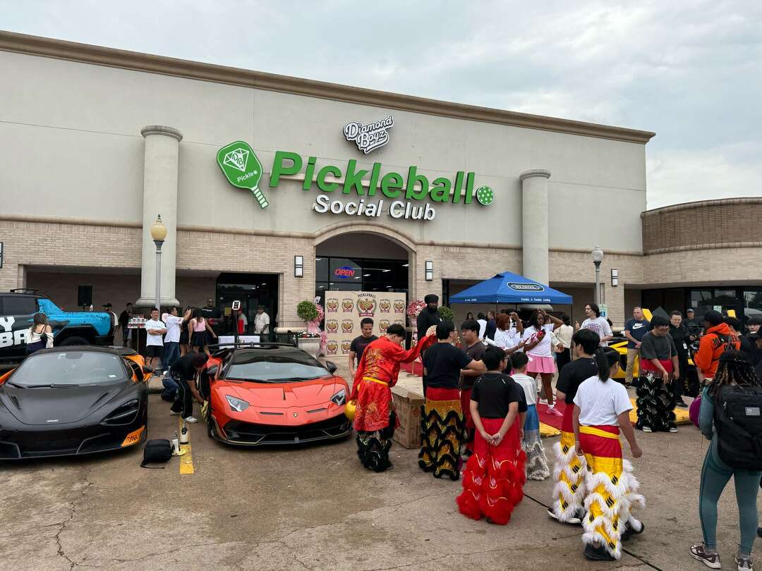Johnny Dang Jr., son of Houston jeweler, opens pickleball social club