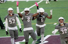 Windsor football blows out Bloomfield, gains momentum for playoffs