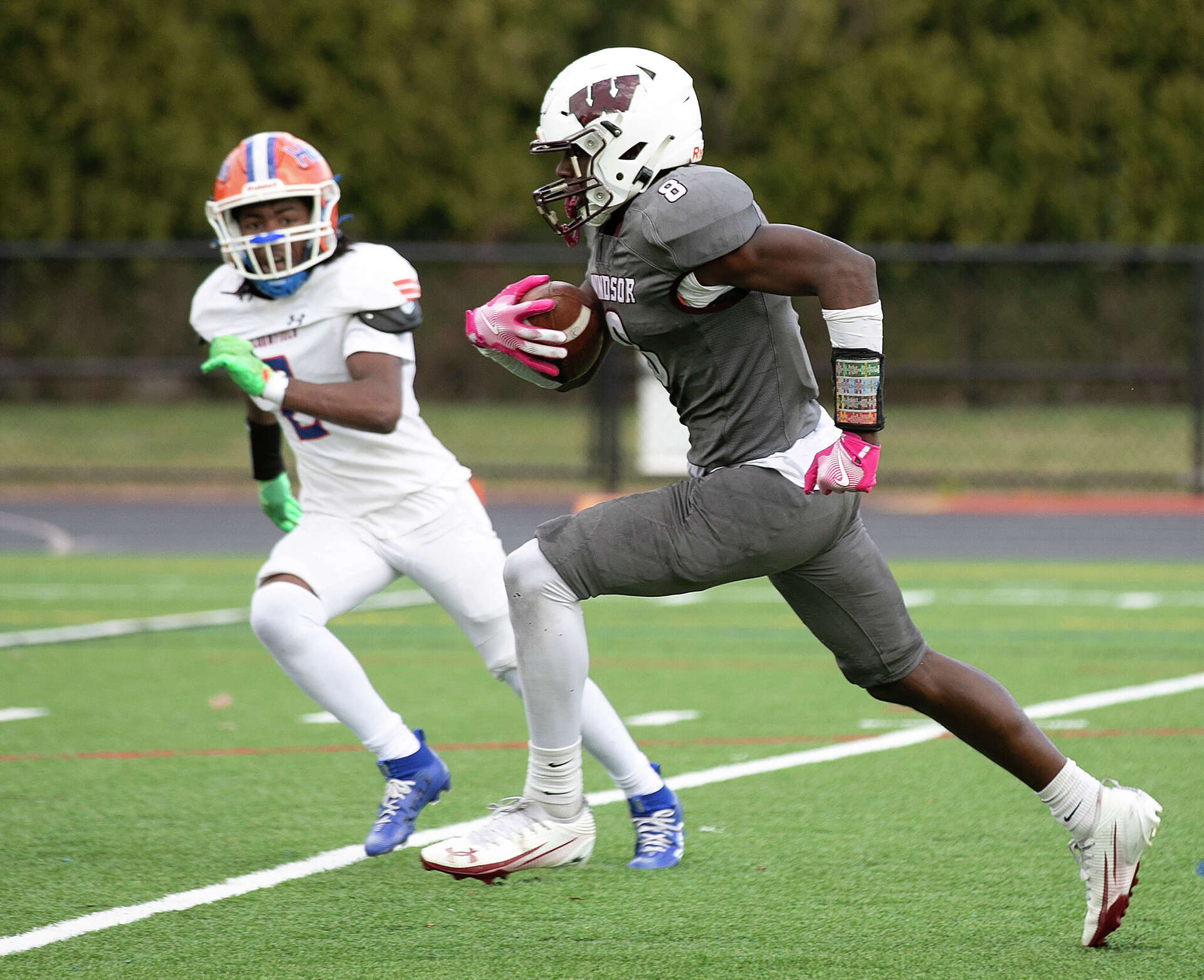 Windsor football blows out Bloomfield, gains momentum for playoffs