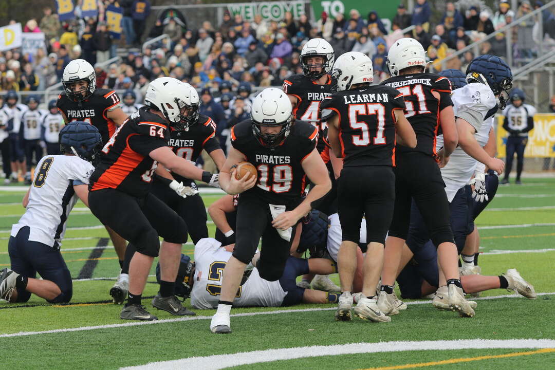Michigan HS football finals: Full preview and MHSAA schedule