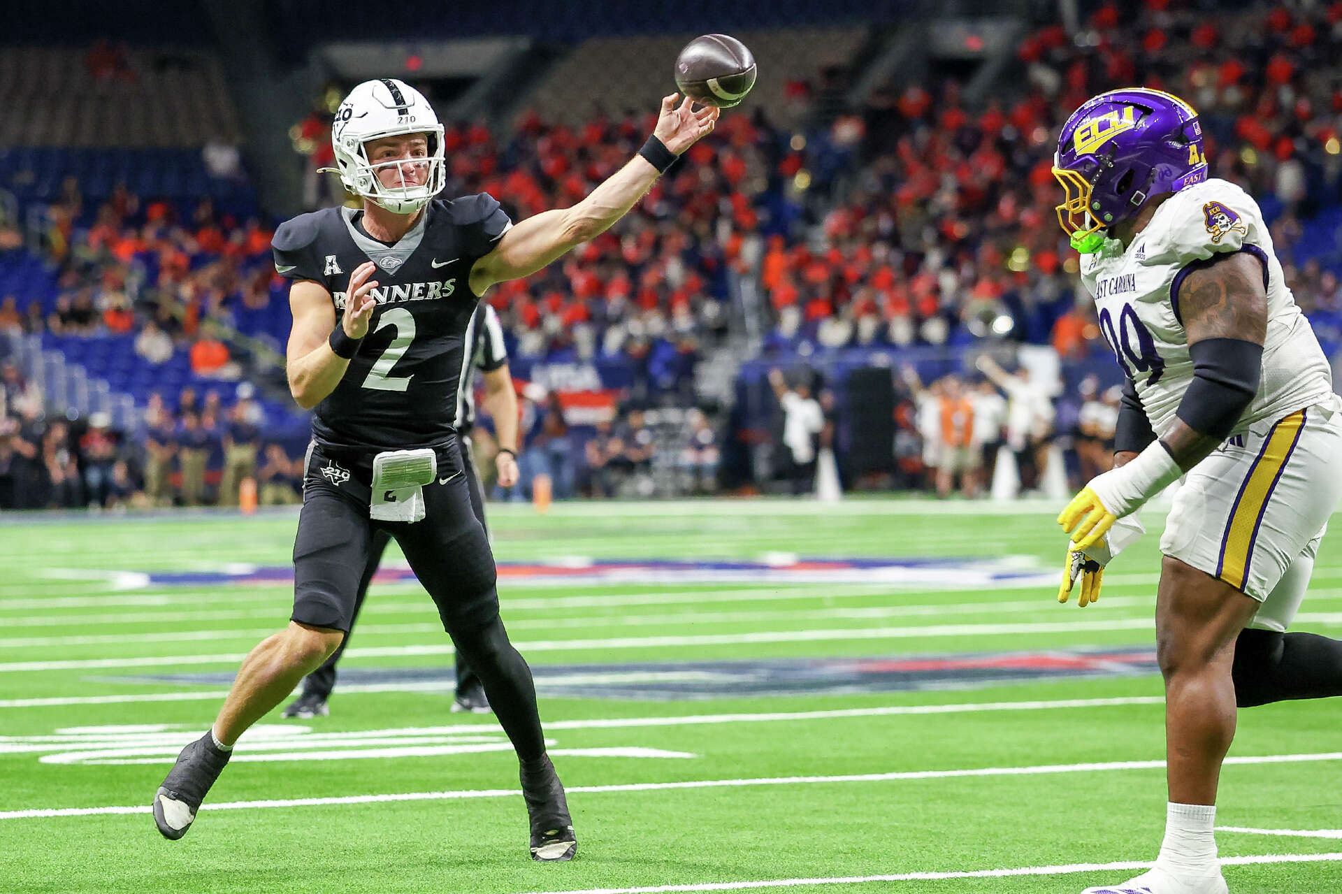 UTSA balancing game prep with celebration through bowl week
