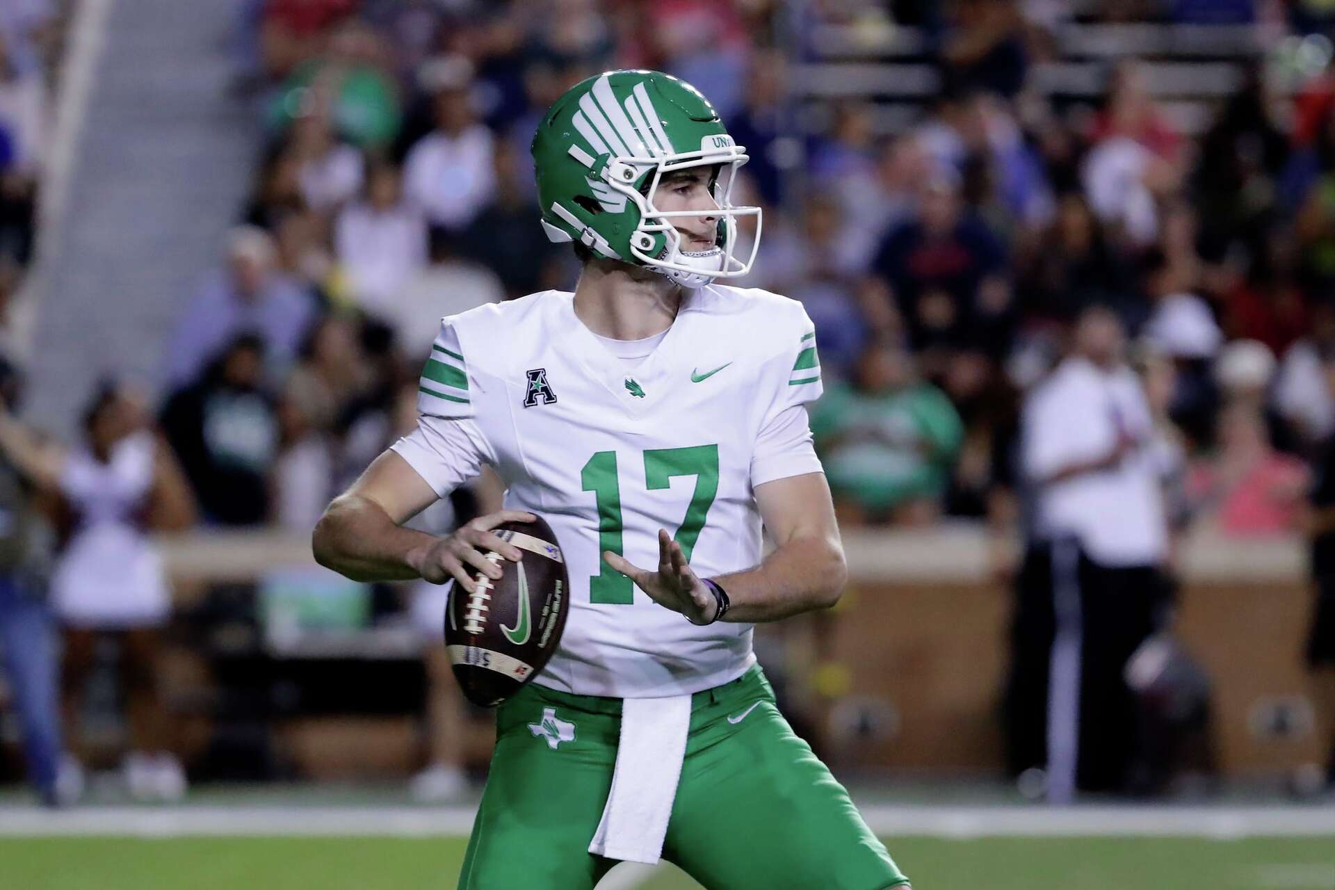 North Texas rolls past Rice, in hunt for American title game