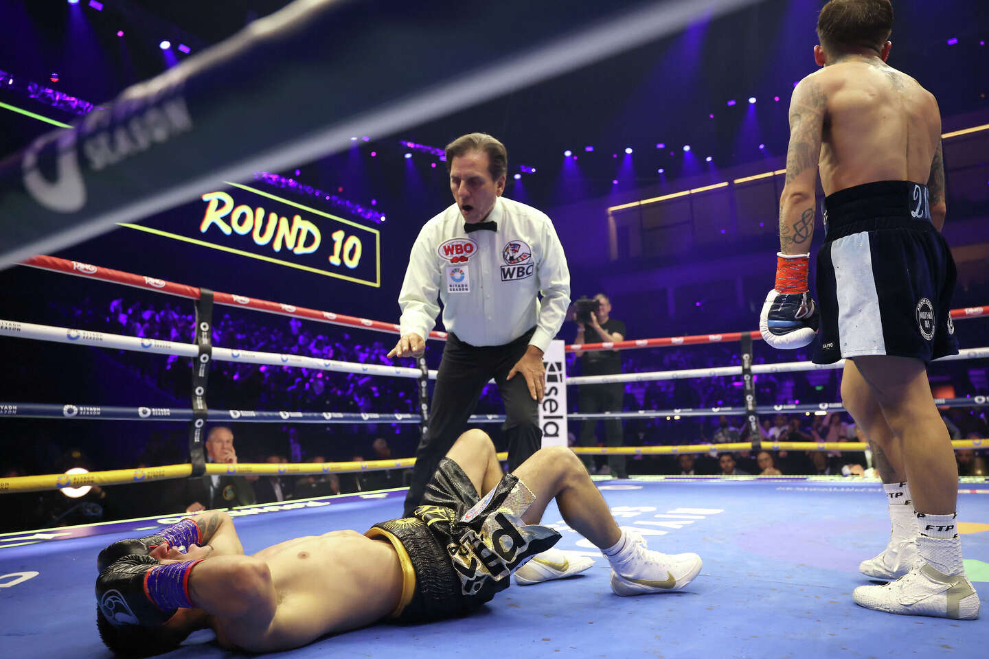 “Bam” Rodriguez wins by knockout to claim WBA 115-pound title