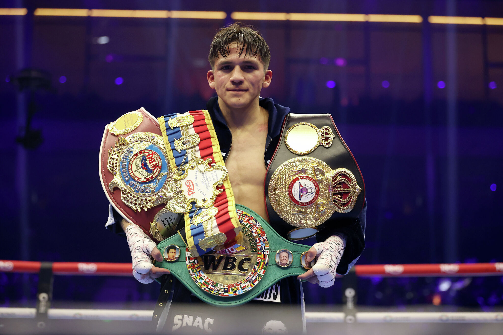 “Bam” Rodriguez wins by knockout to claim WBA 115-pound title