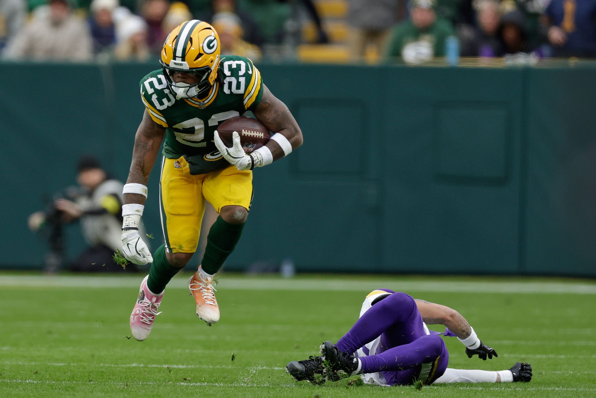 Packers running back Emanuel Wilson joins Josh Jacobs on injured report