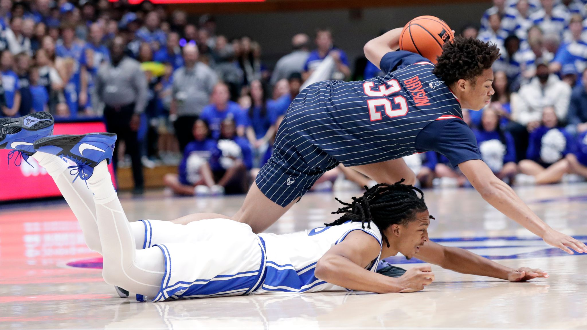 Cameron Boozer scores 26 as No. 5 Duke hammers Howard 93-56