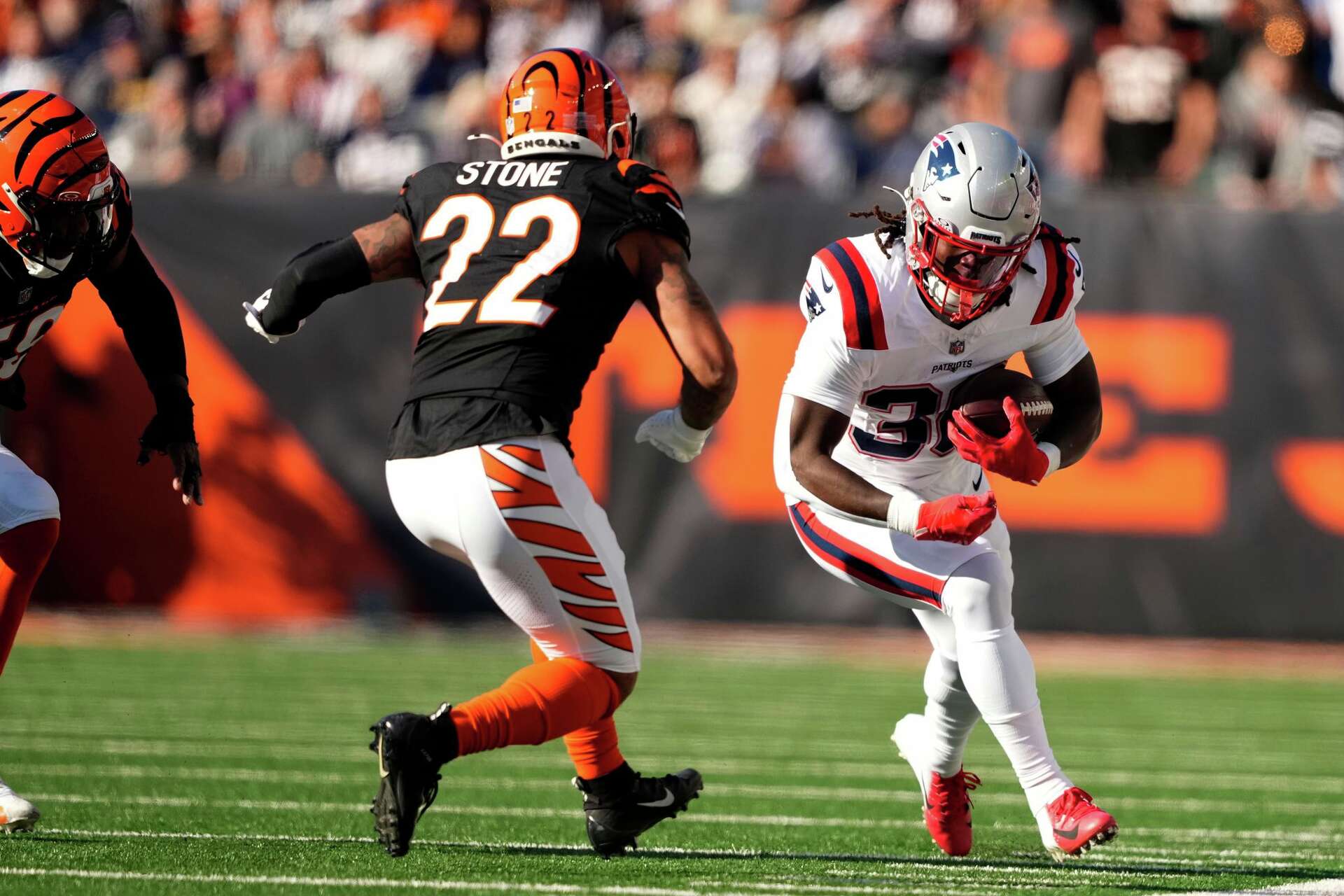 Geno Stone's pick-6 and career-high 13 tackles not enough to lift ...