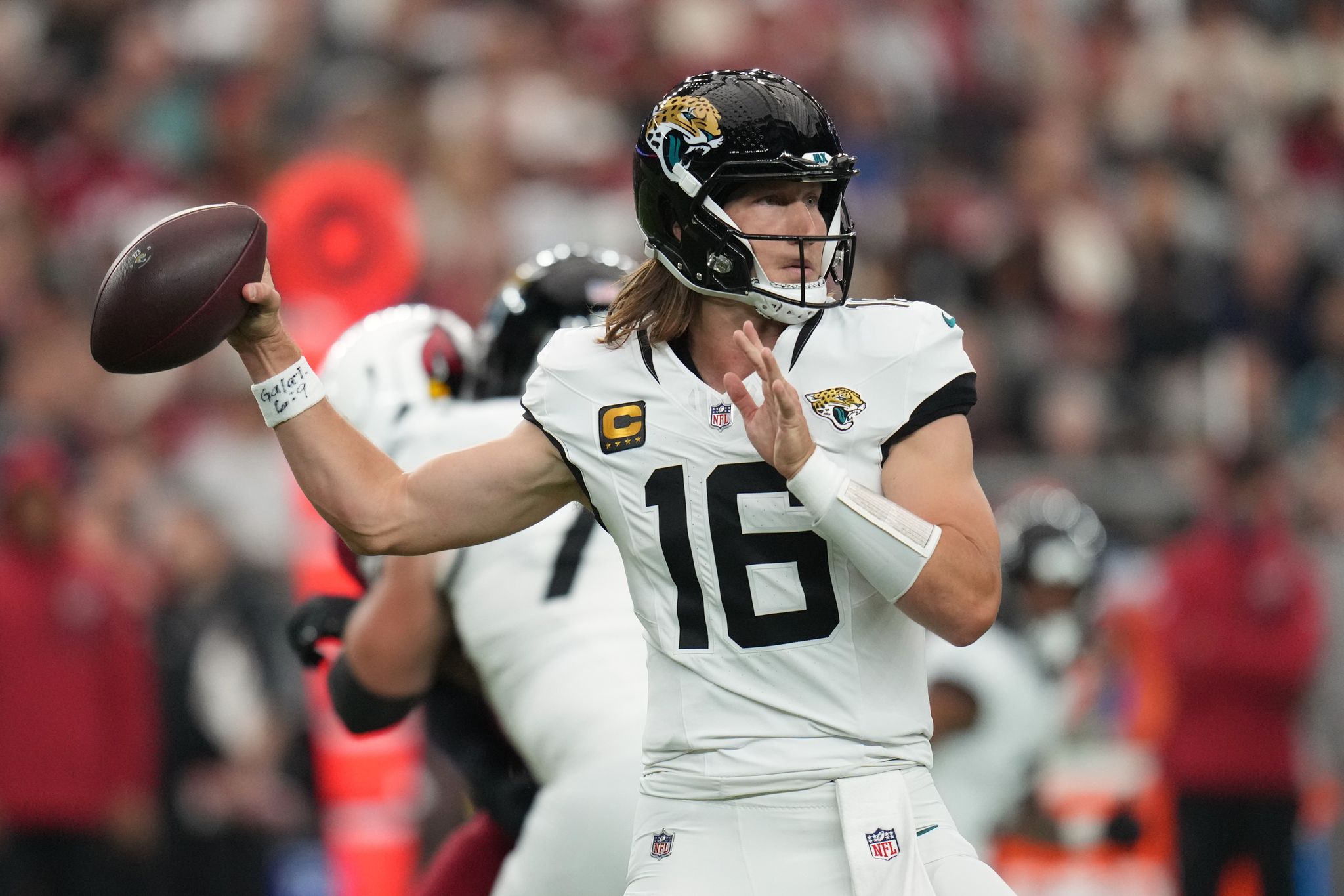 Lawrence throws 3 TD passes, Little kicks 52-yard FG in OT as Jaguars ...