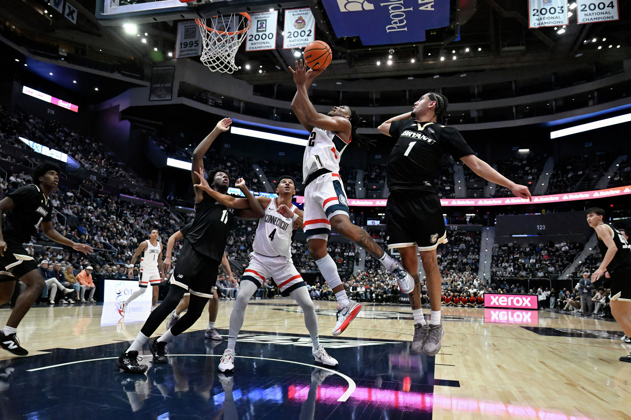 Final Four feel in Las Vegas: Top teams clash in women's basketball