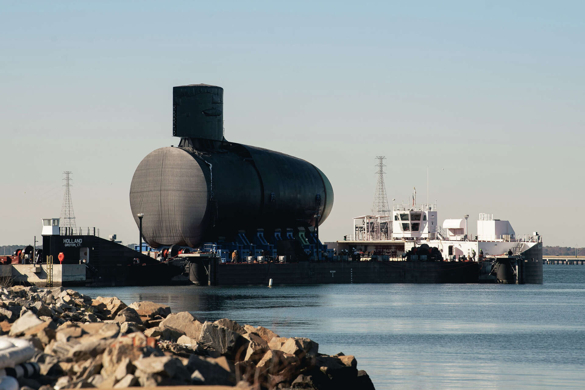 Huge bow section sails into Groton for 1st sub in new Columbia class