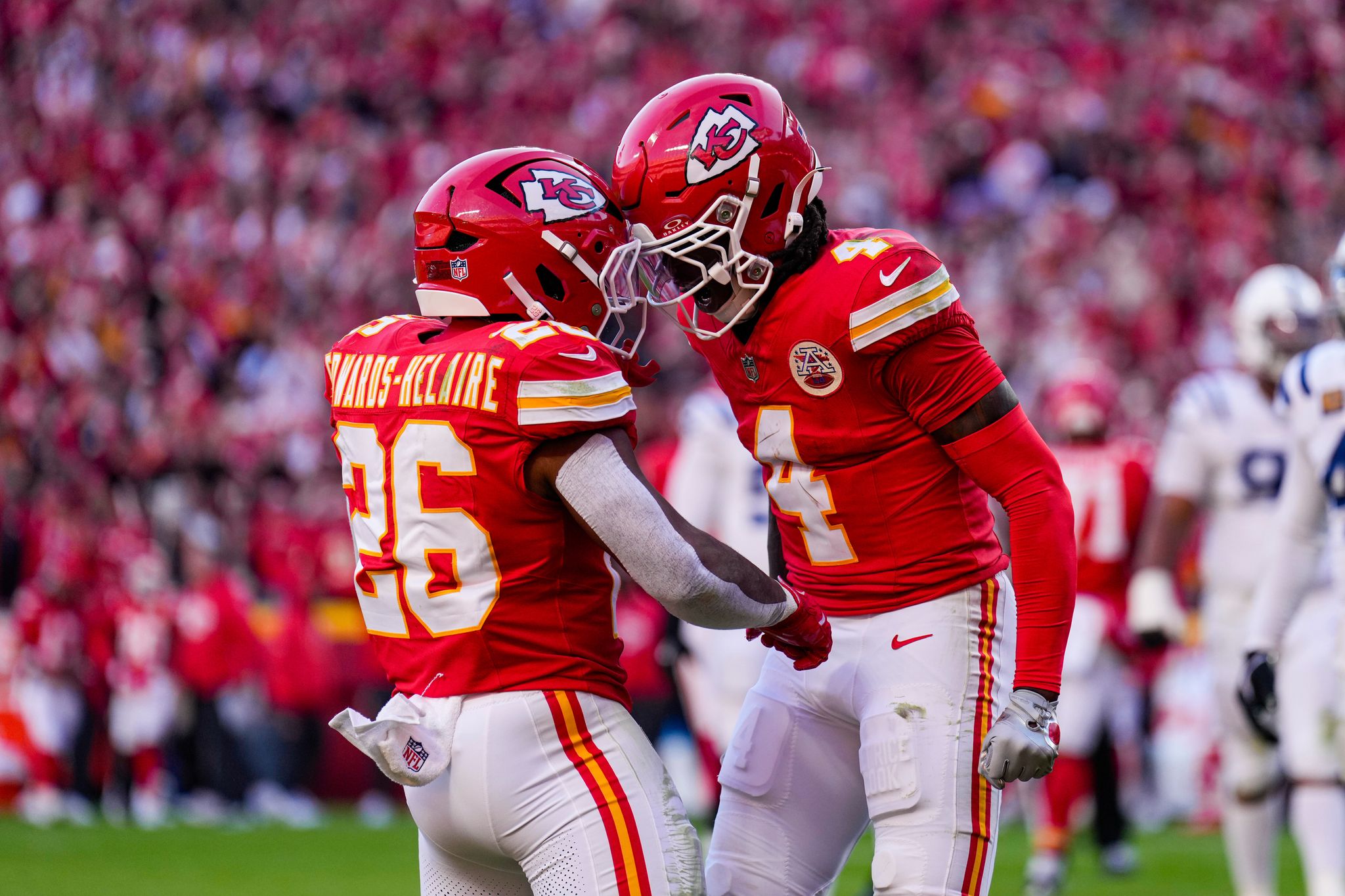 Chiefs' dramatic comeback win over Colts keeps playoff hopes alive