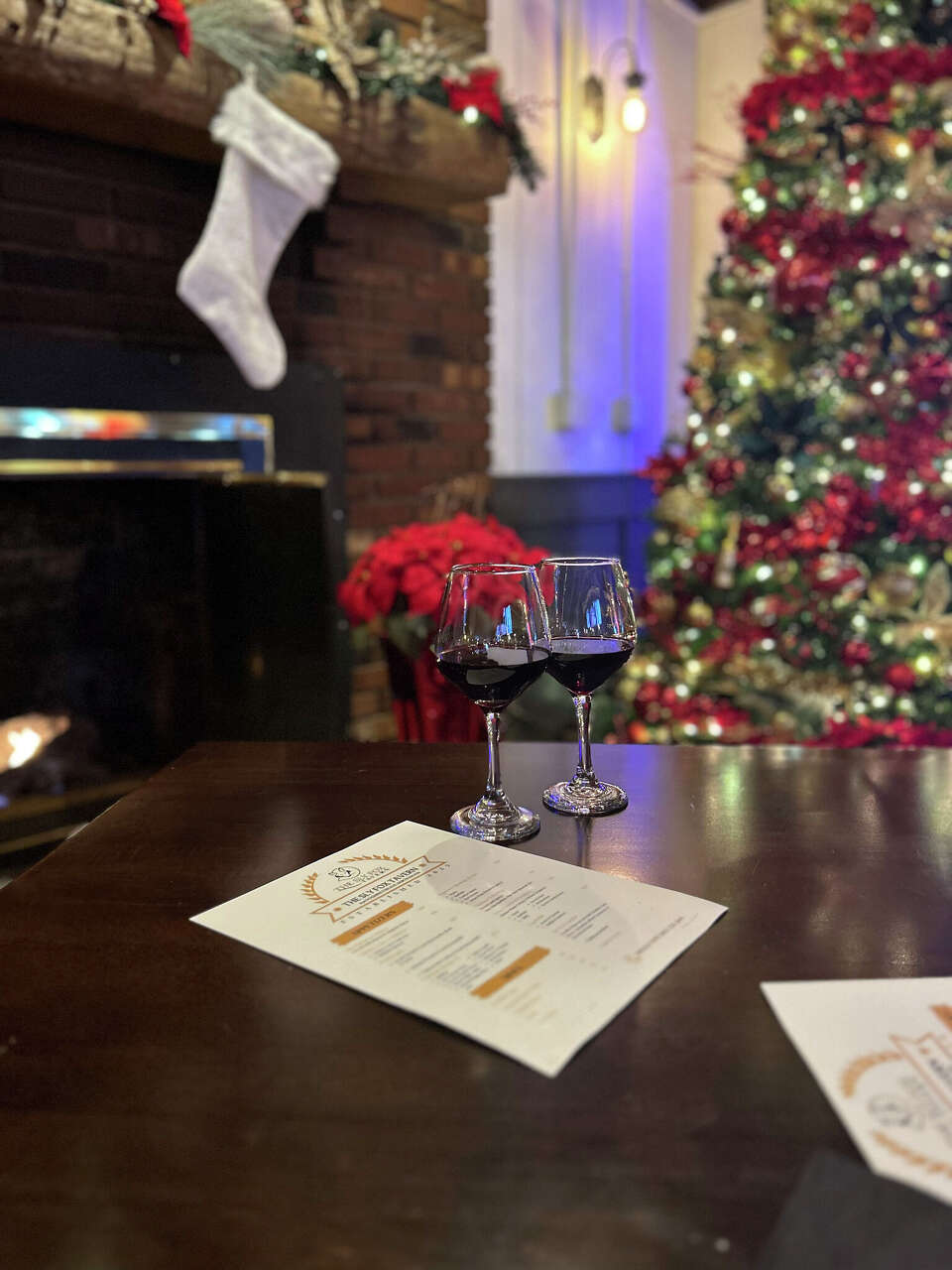 Brothers open third North Haven restaurant, Sly Fox Tavern