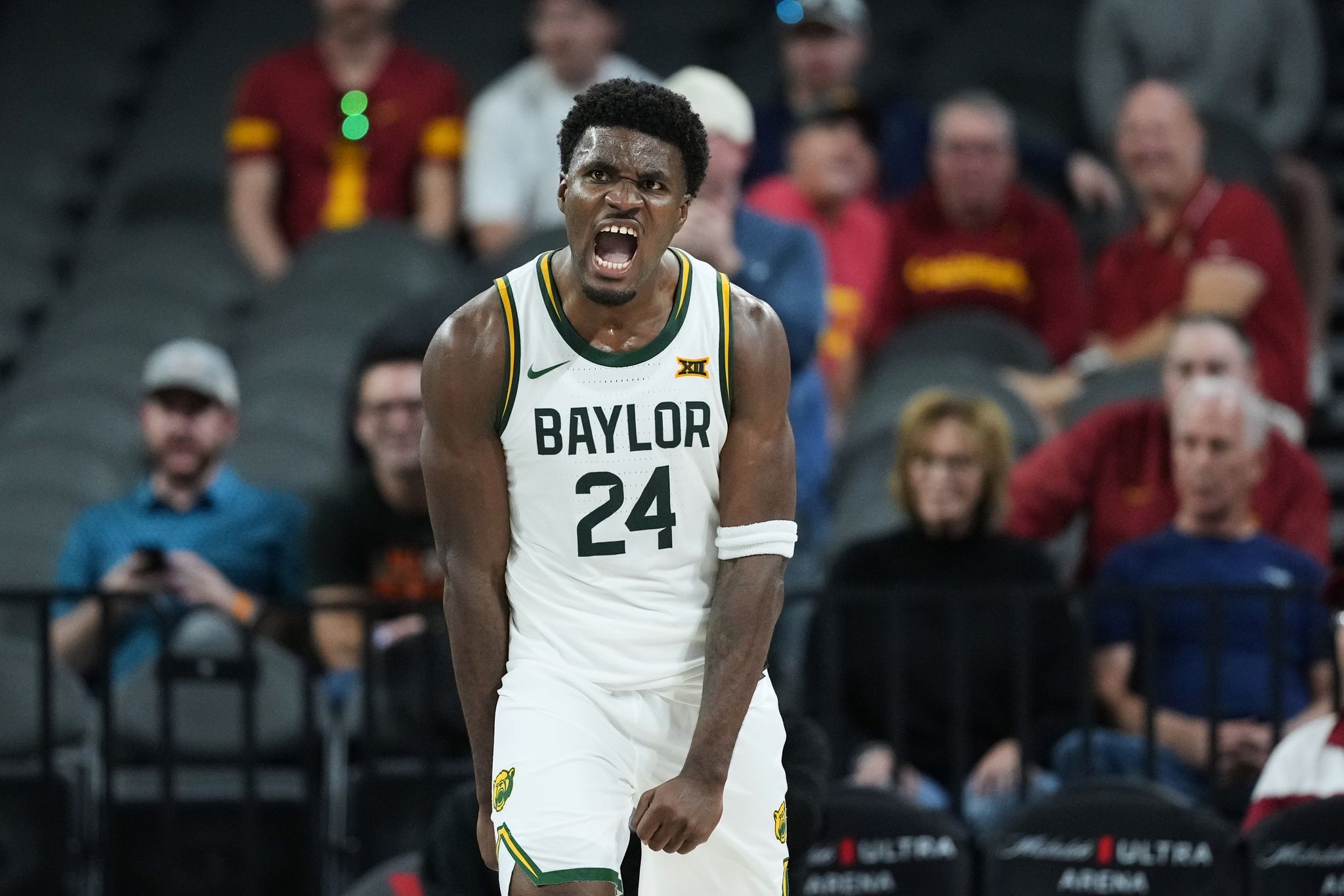 Cameron Carr scores 21 and Baylor holds off Creighton 81-74 in the ...