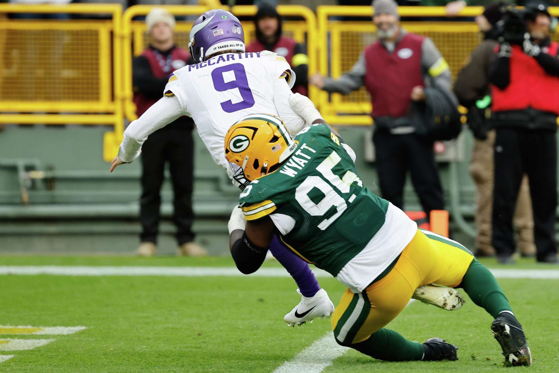 Packers lose defensive lineman Devonte Wyatt for rest of season with ...