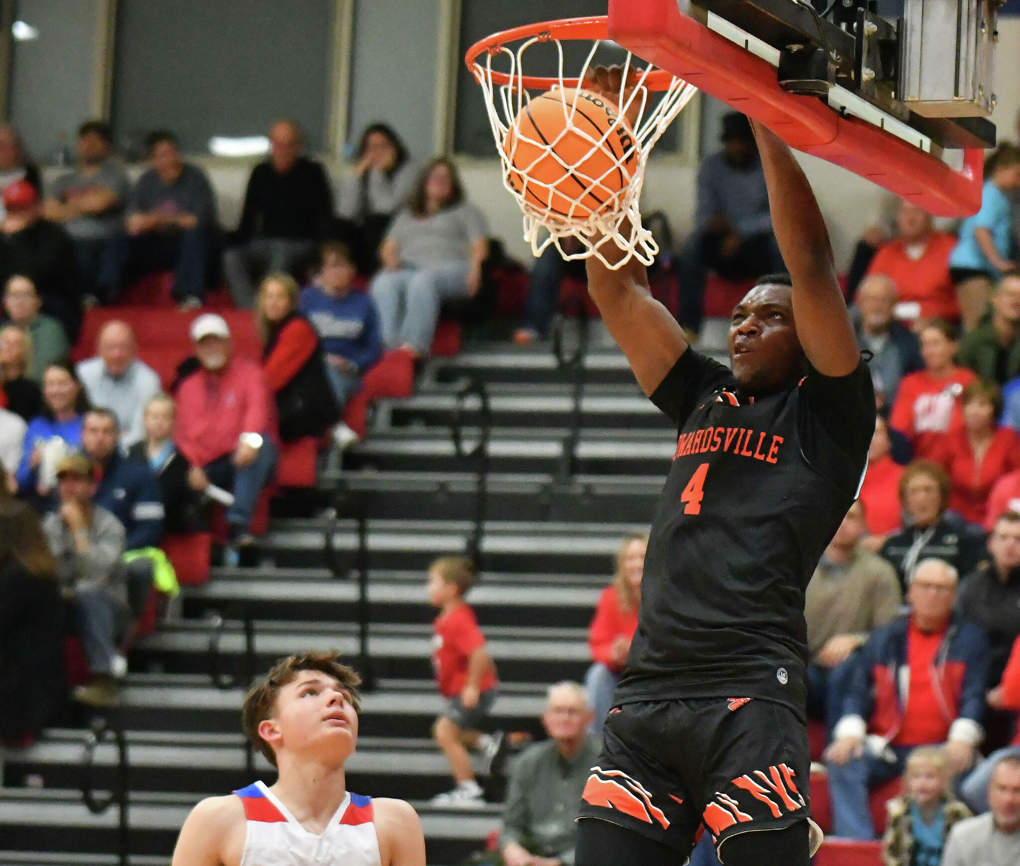 Edwardsville boys basketball opens season against St. Anthony