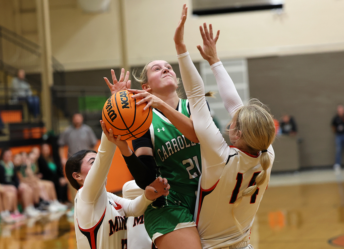 MONDAY GIRLS BASKETBALL: Jersey wins at home, Hawks earn title shot