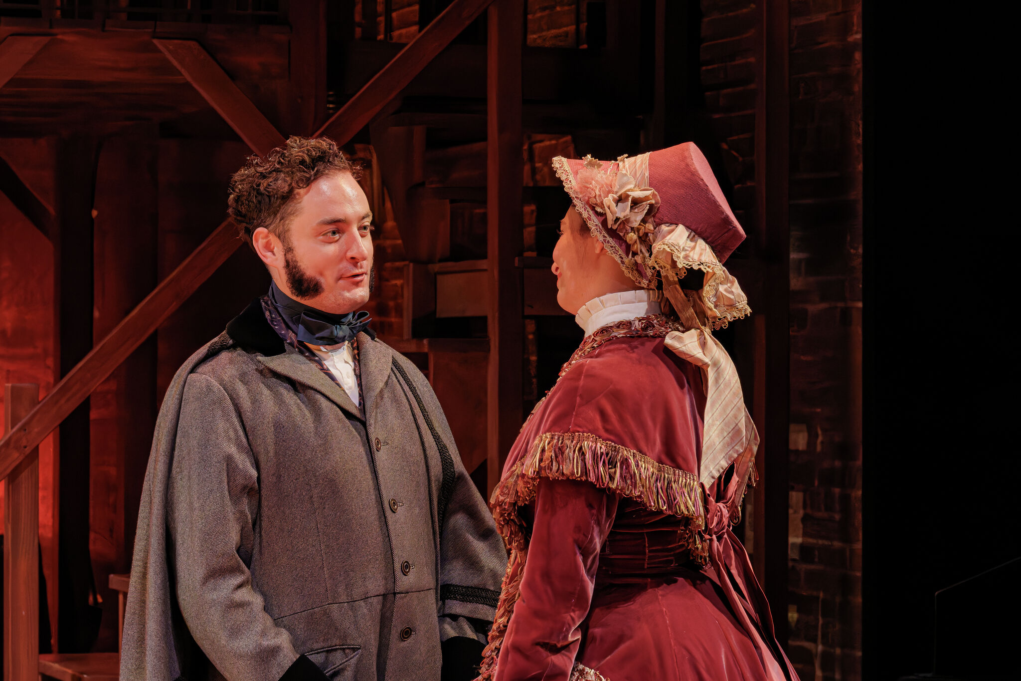 Two CT actors share 'full-circle' moment on CT stage during holidays