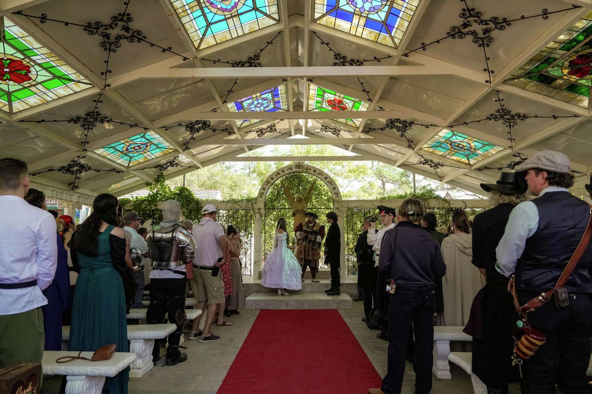 What a Texas Renaissance Festival wedding is really like